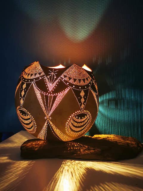 Calebasse, un jeu de lumières embrasées ! - Family Evasion